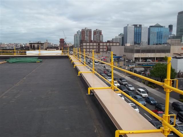 All-In-One Guardrail System – Leading Edge Safety