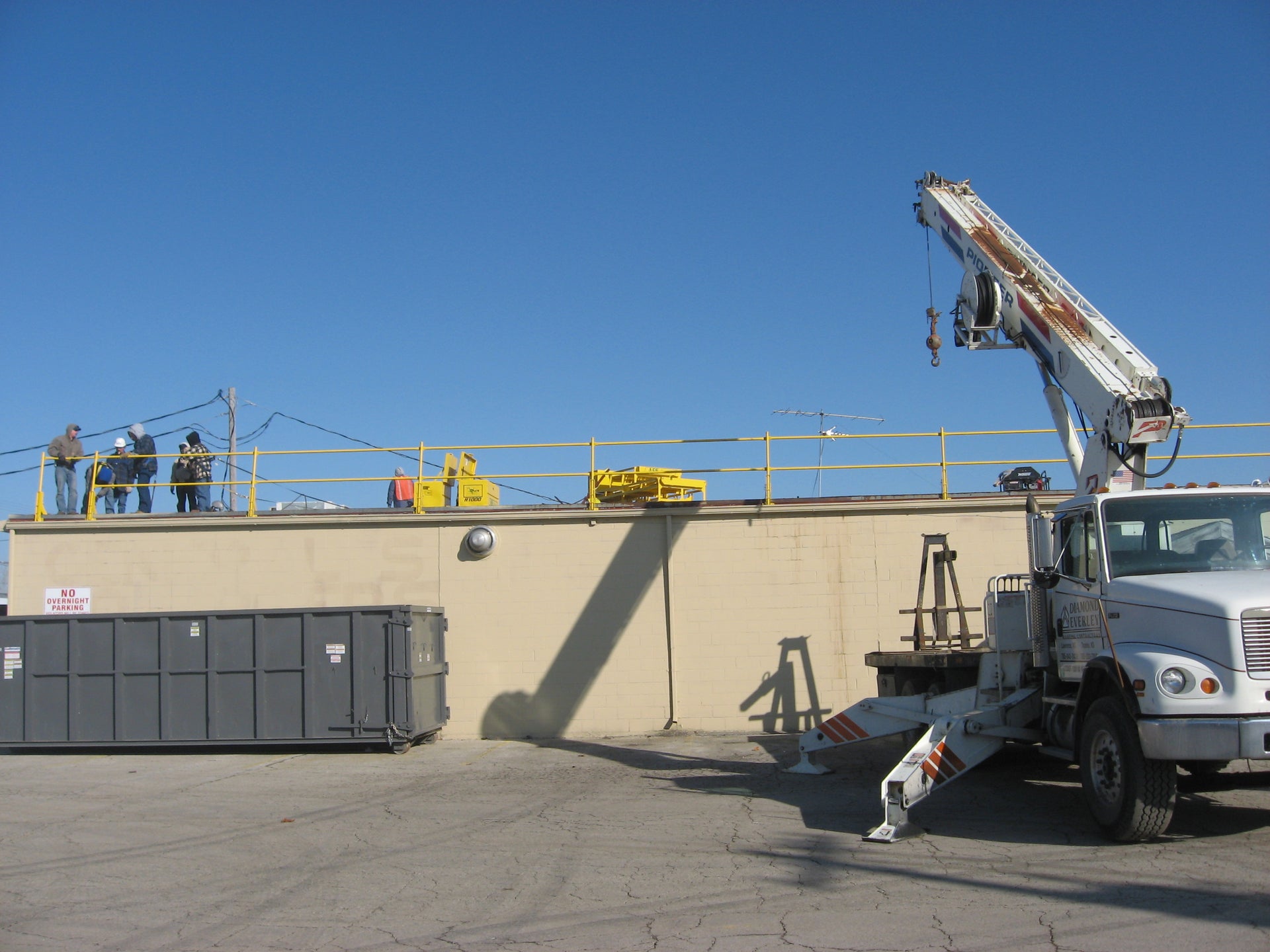 Raptor Rail Guardrail System – Leading Edge Safety